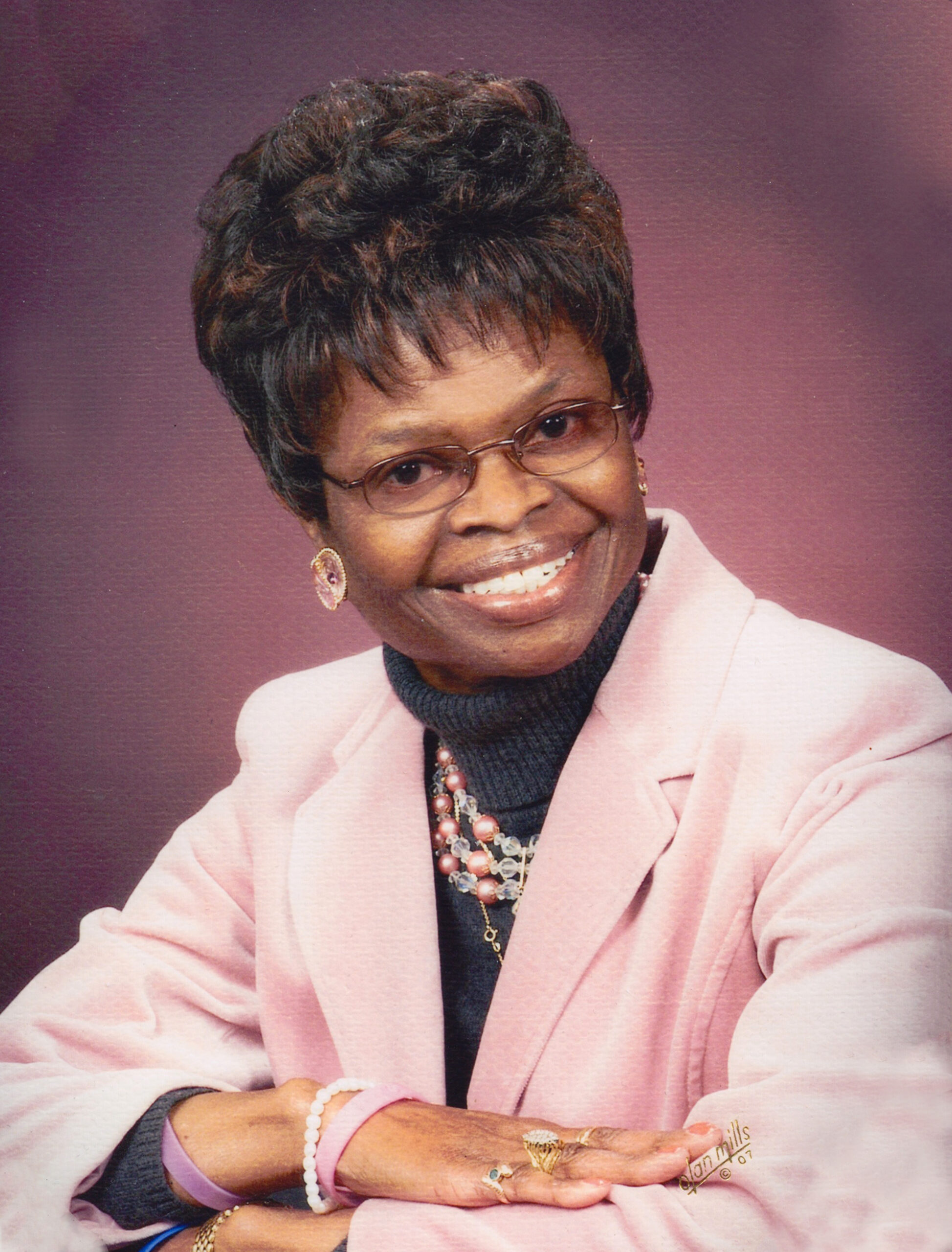 ANNIE BELLE HENRY - Professional Women