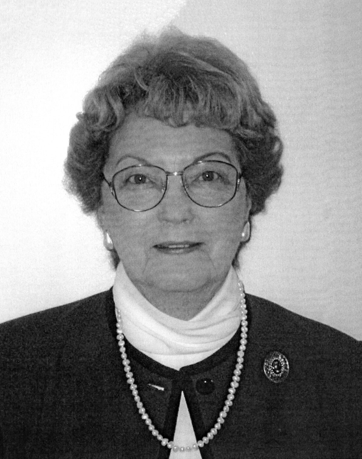 JANET HOLTZMAN BEATTIE - Professional Women
