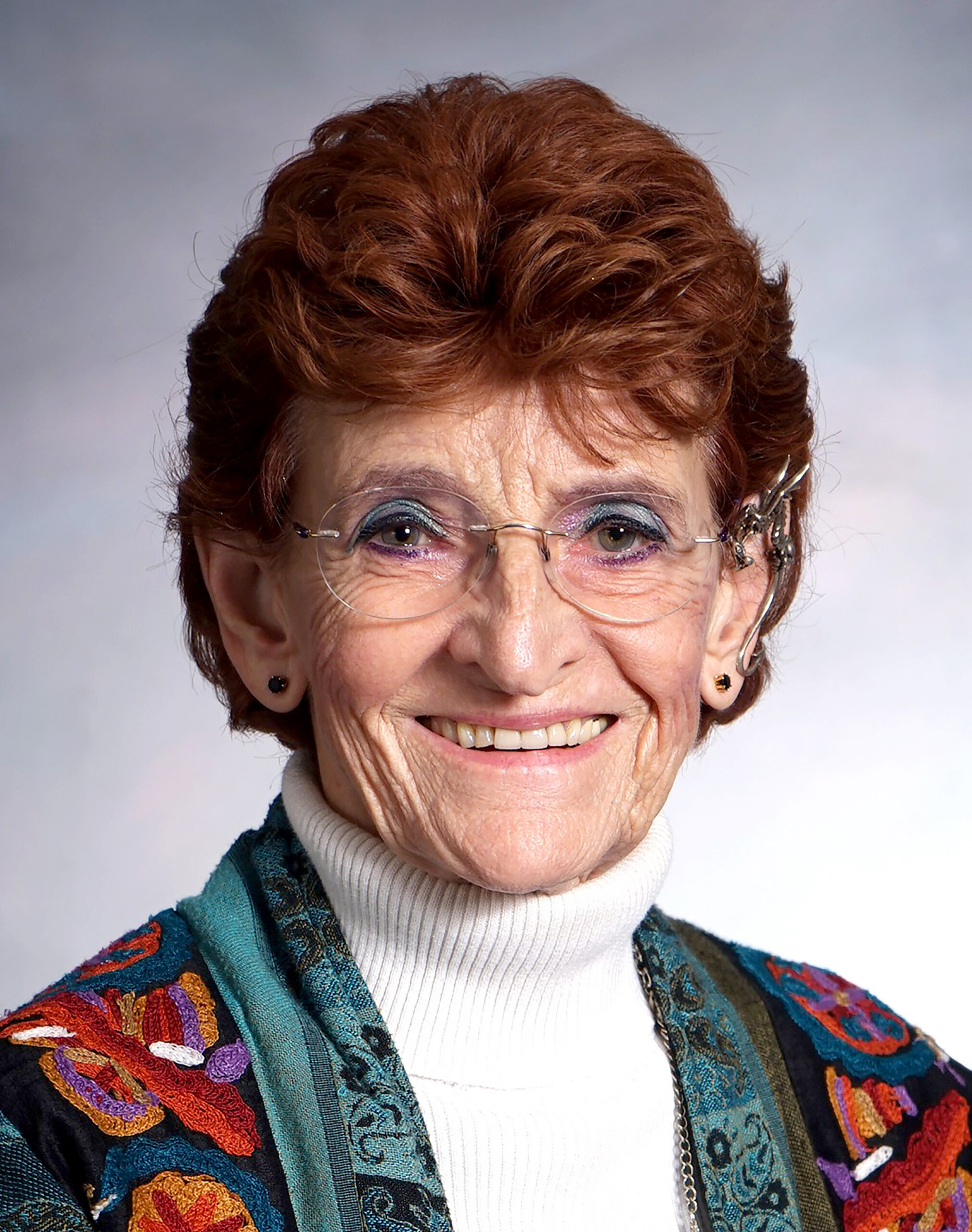 LYN DUTSON - Professional Women