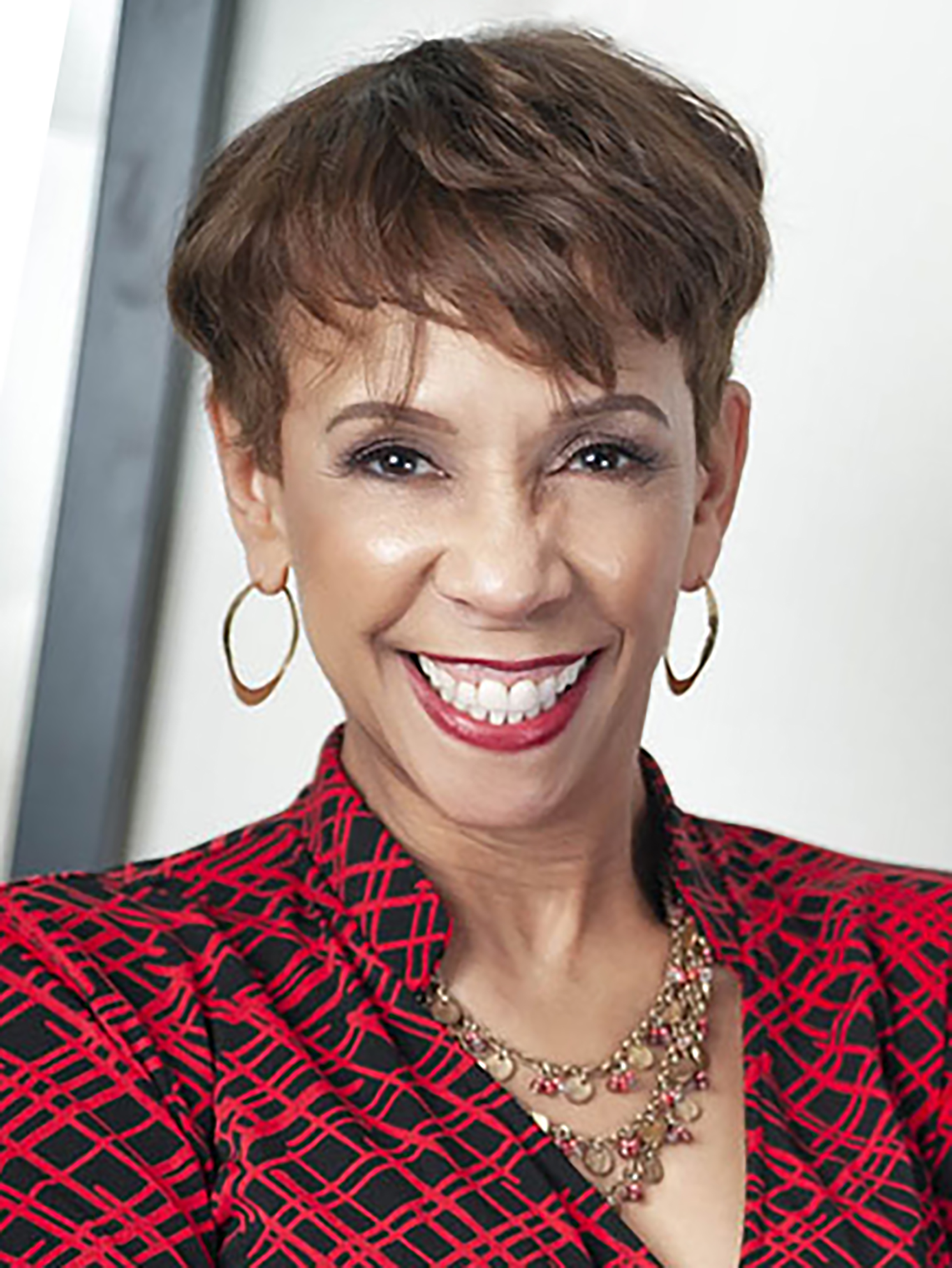 RENÉ NOURSE - Who’s Who of Professional Women