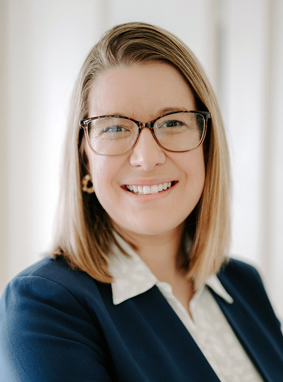 ANNE MARIE SMITH - Professional Women