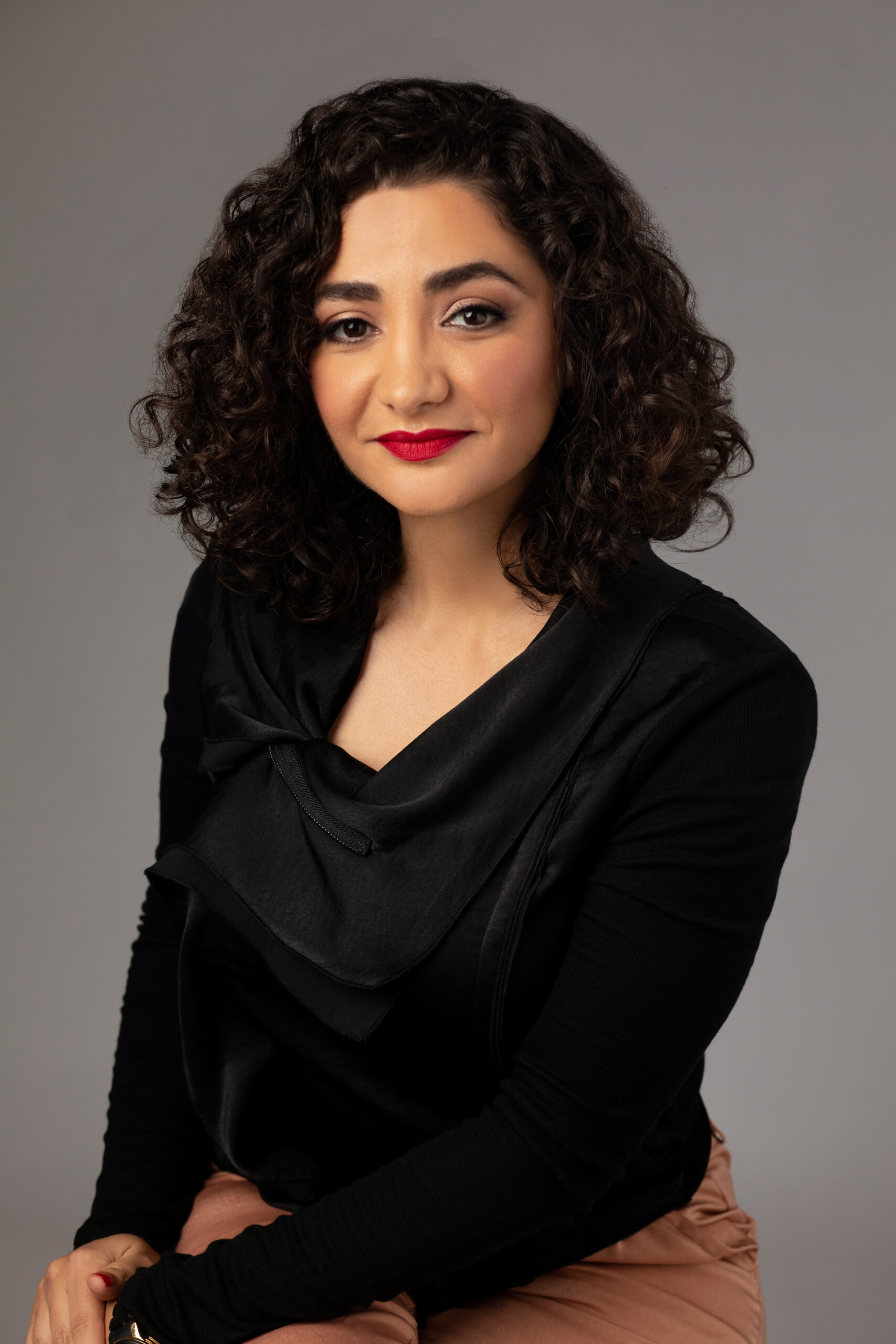 MIA DIYA-BERNHARD - Professional Women